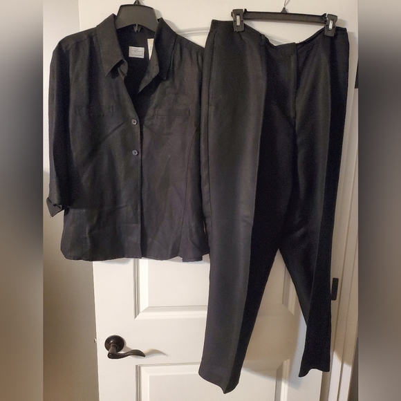 Emma James | Pants & Jumpsuits | Nice Ladies Two Piece Black Pant Suit ...